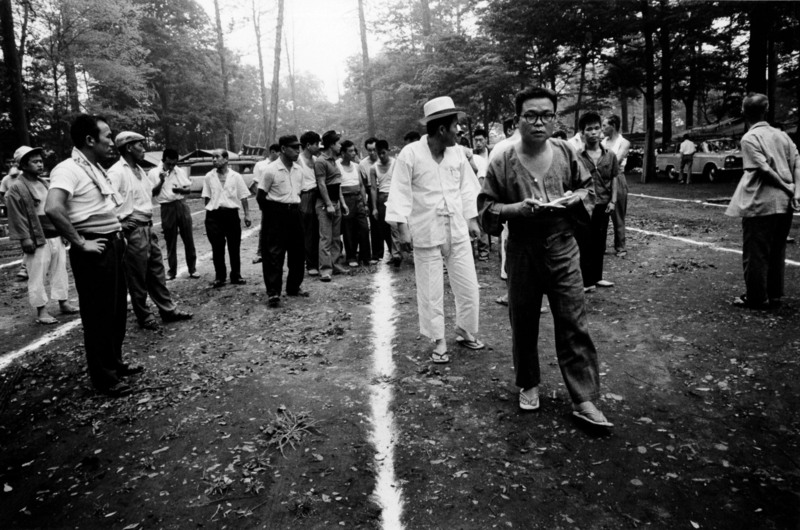 渡辺眸「香具師」 | ZEN FOTO GALLERY - アジア諸国の写真を専門に紹介するギャラリー・出版社